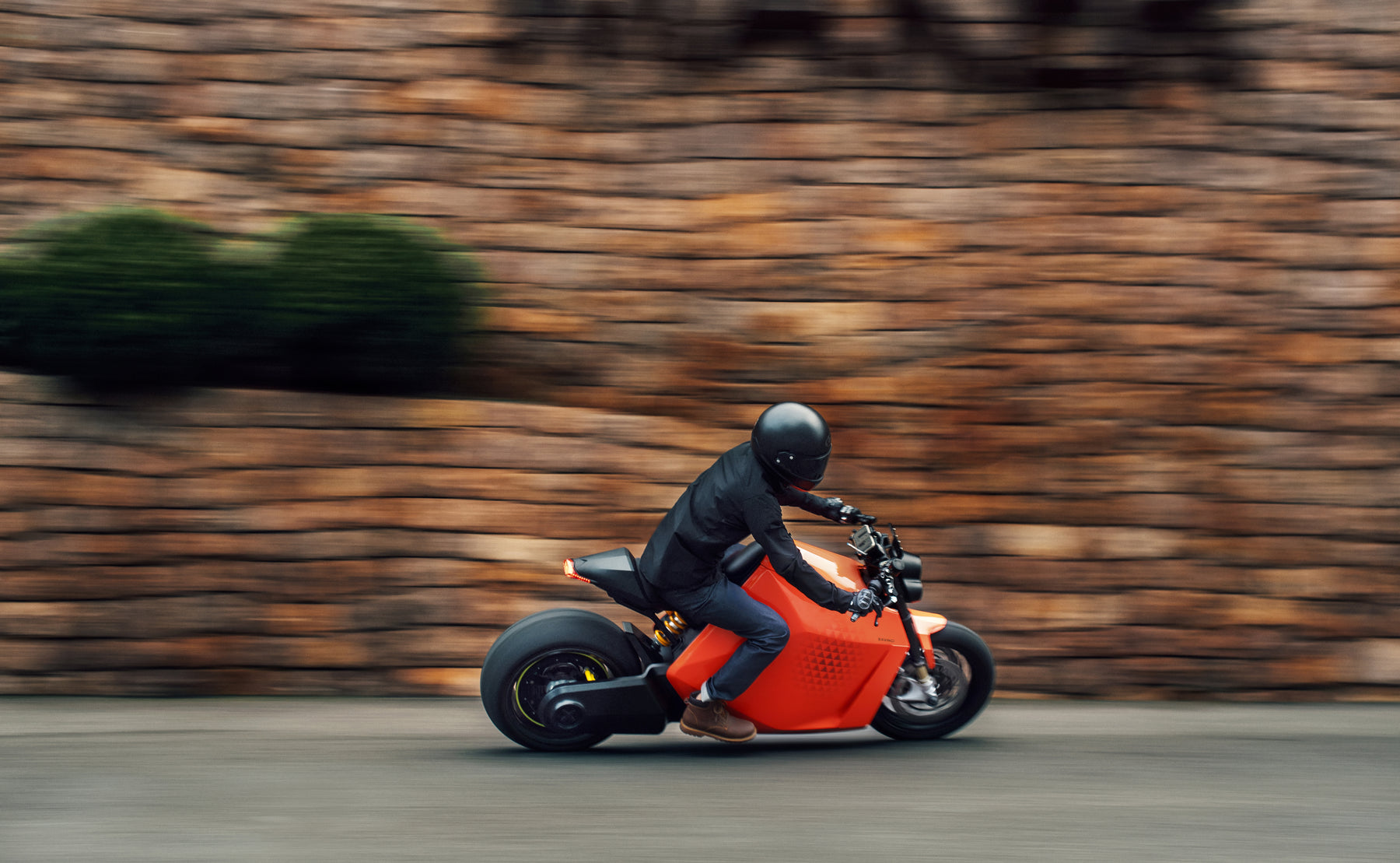 DAVINCI DC100 SuperBike – Supermach